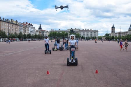 Team building à Lyon : choisir une animation drone ┃ MOBILBOARD